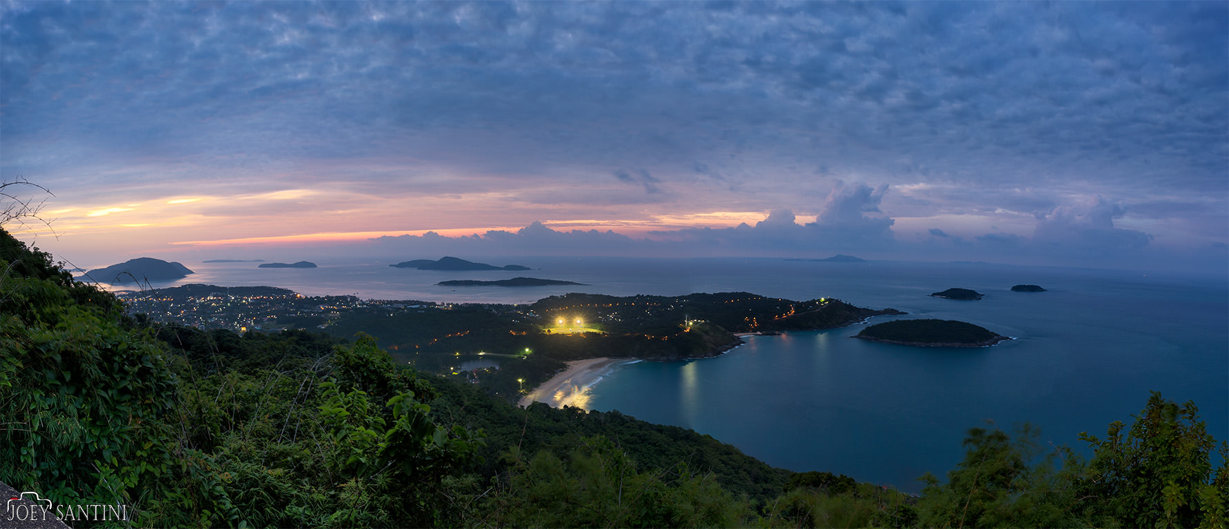 Black Rock viewpoint in Phuket - Joey Santini Photography